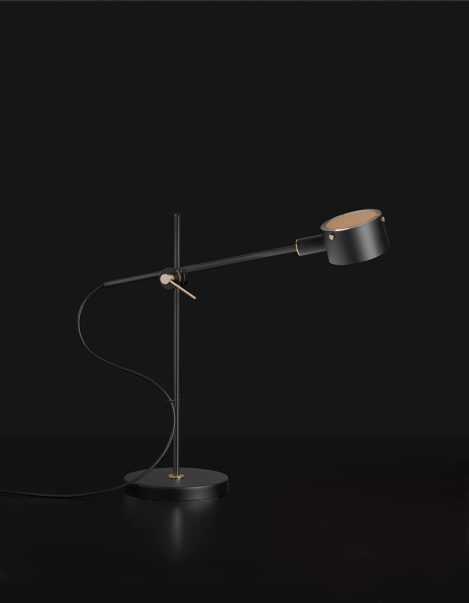 G.O. Table Lamp by Oluce | Cassoni