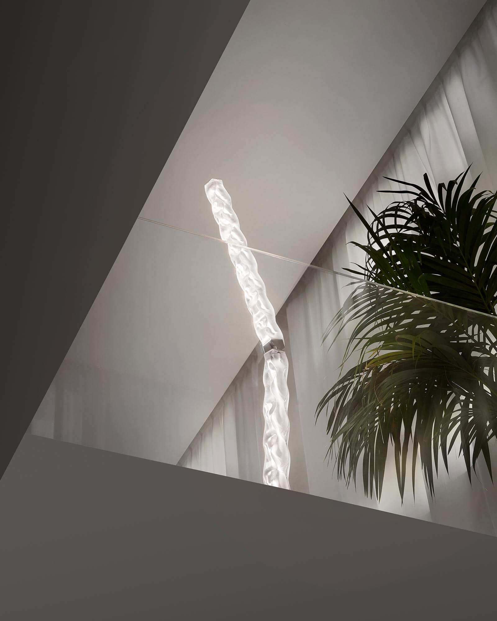 Hugo Floor Lamp by Slamp | Cassoni