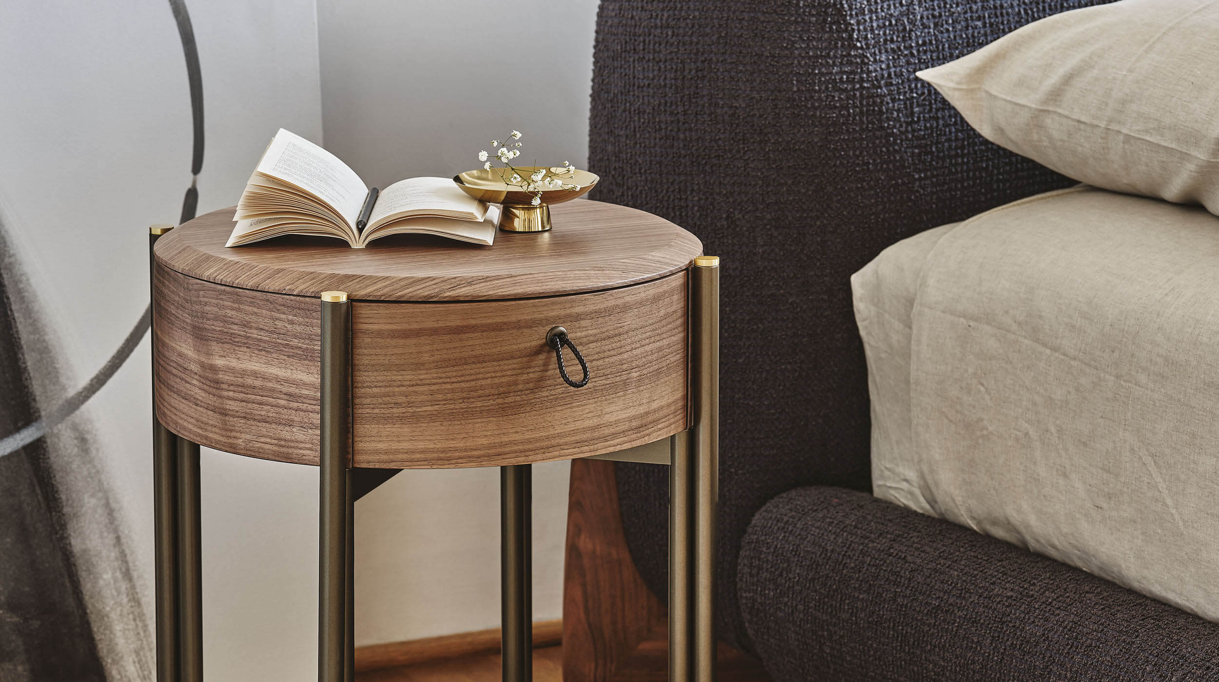 Bayus Tondo 44 Nightstand by Porada | Cassoni