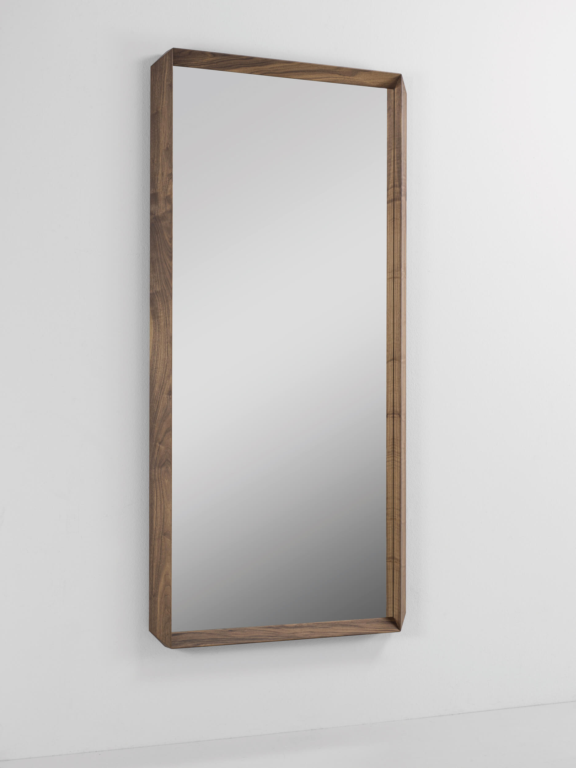 Fortyfive Mirror by Porada | Cassoni