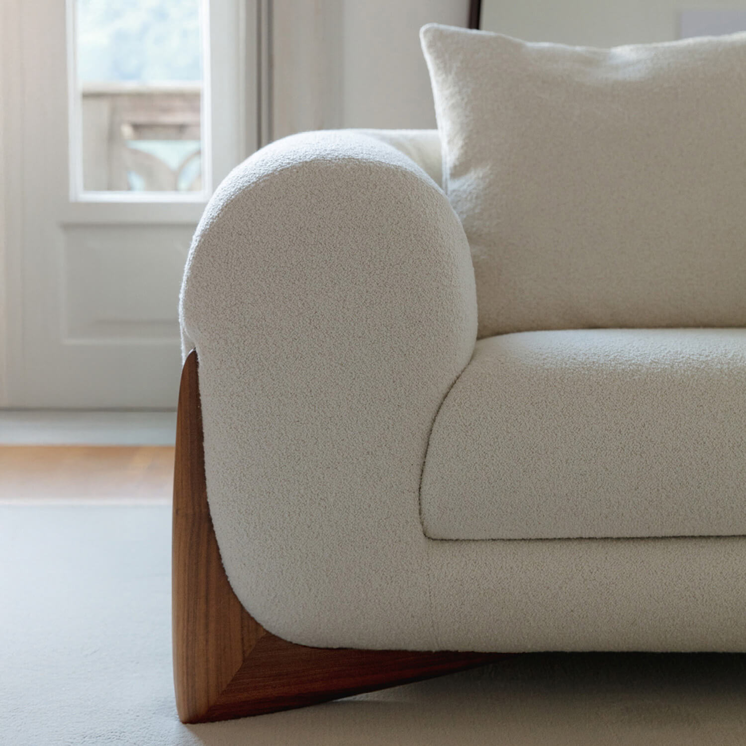 Softbay Sofa by Porada | Cassoni