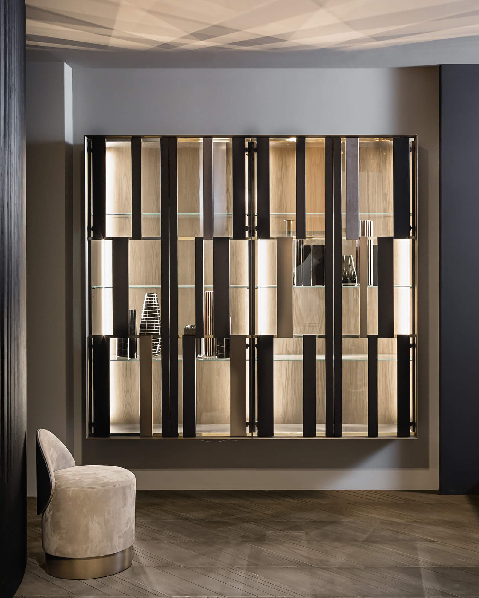 Hide Bookcase by Shake | Cassoni