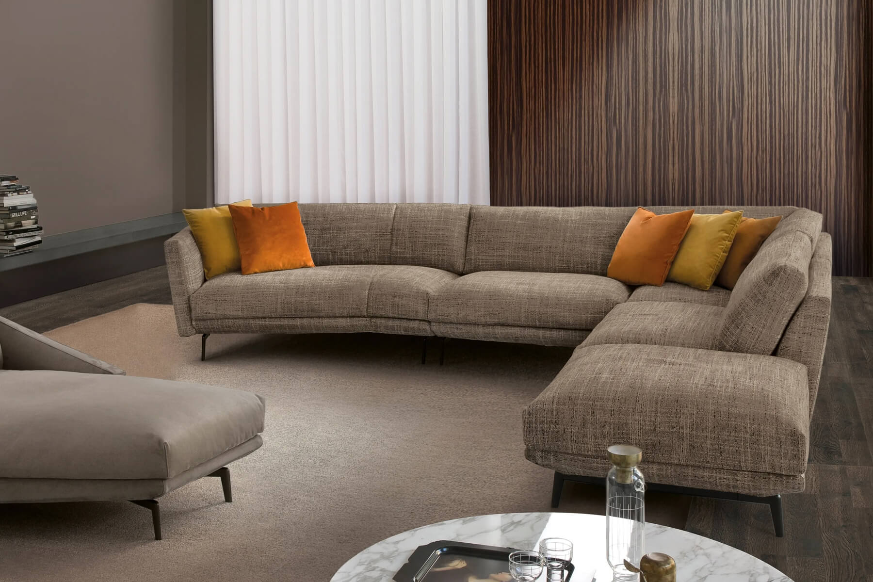 Splendid Urban Sectional - Italian Designer & Luxury Furniture at Cassoni